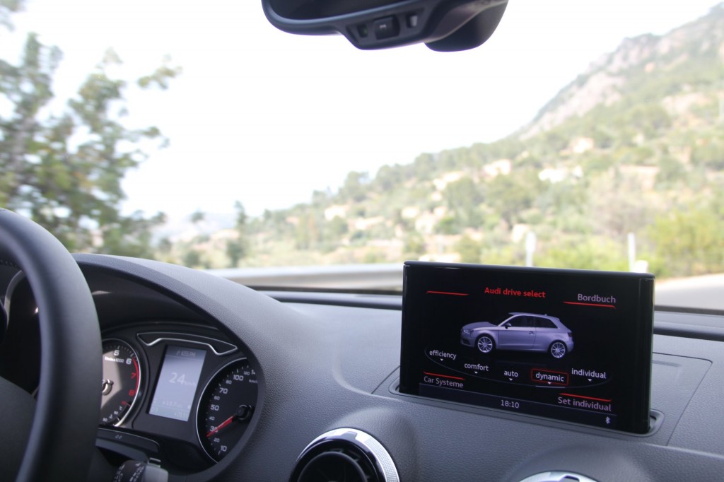Multimedia Interface vom neuen Audi A3 wird im Video vorgestellt