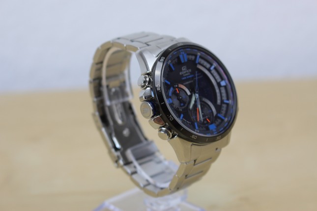 Casio Edifice ERA-300DB im Test