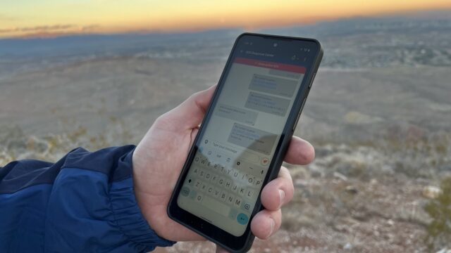 Mit Bullitt Satellite Connect schickt ihr Textnachrichten per Satellit